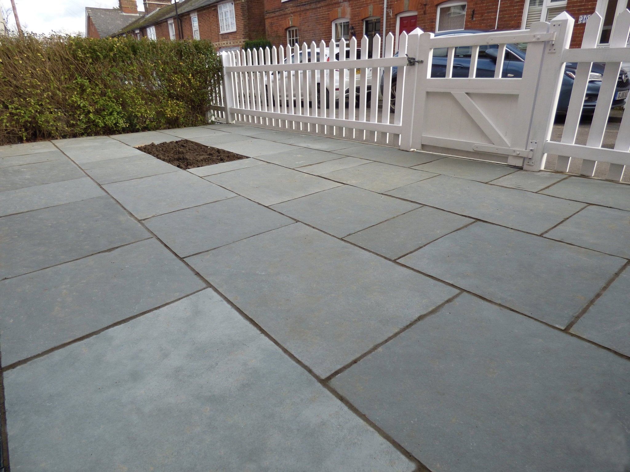 Tandur Grey Indian Limestone Paving Slabs - Riven - Sawn Edge - 900x60